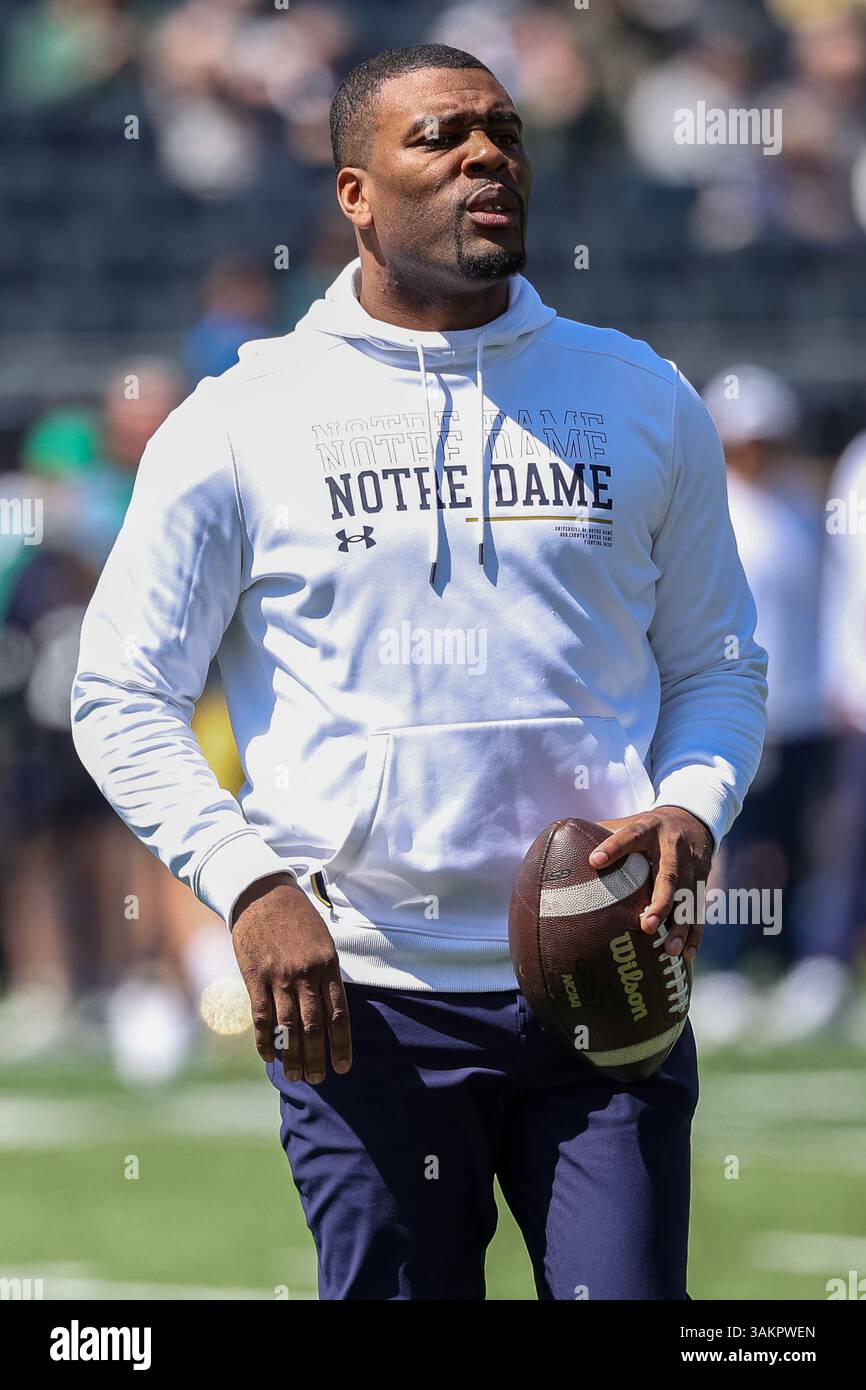 South Bend, Indiana, USA. 12th Apr, 2025. Notre Dame defensive backs ...
