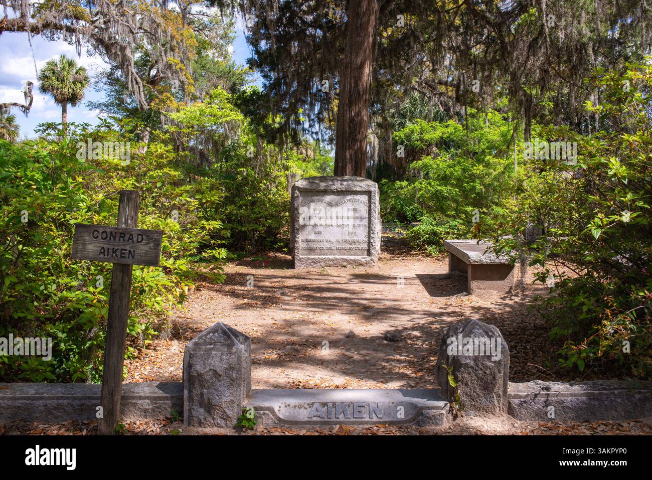 Bonaventure Cemetery, Savannah, Georgia featured in Midnight in the ...