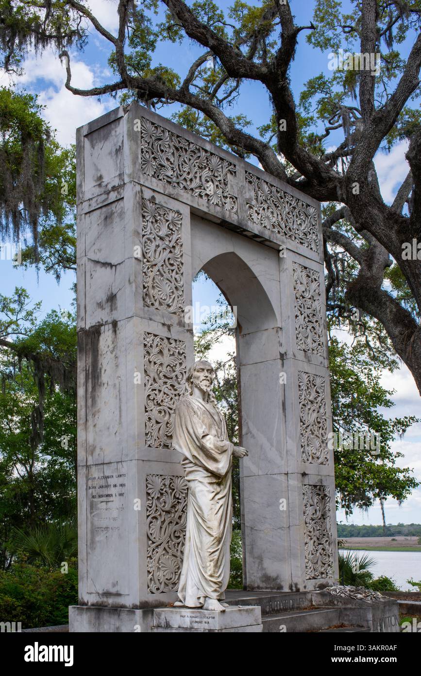 Bonaventure Cemetery, Savannah, Georgia featured in Midnight in the ...