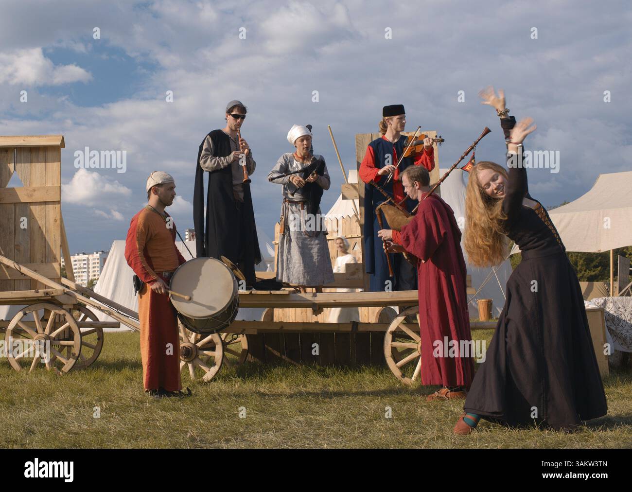 Russian violinists hi-res stock photography and images - Alamy