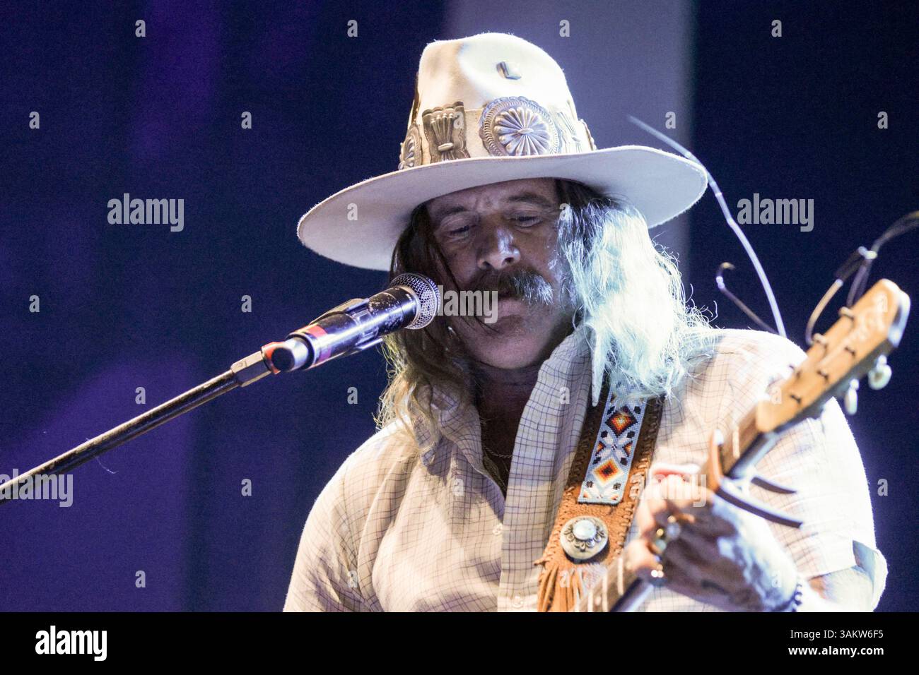 PR - CURITIBA - 04/12/2025 - CURITIBA, BEN HARPER SHOW - Donavon ...