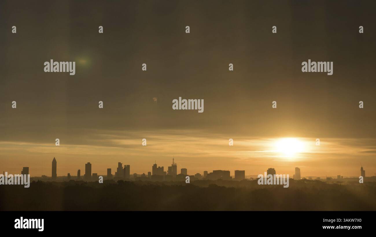 Timelapse buildings in cloudy city hi-res stock photography and images ...