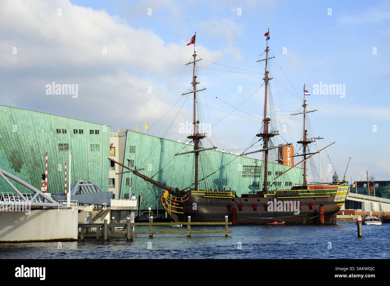 NEMO Technology Centre, sailing ship replica of the Maritime Museum ...