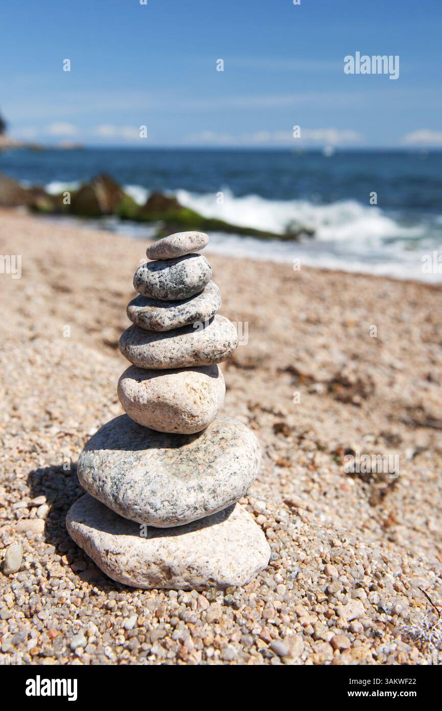Piled stones at the beach hi-res stock photography and images - Alamy