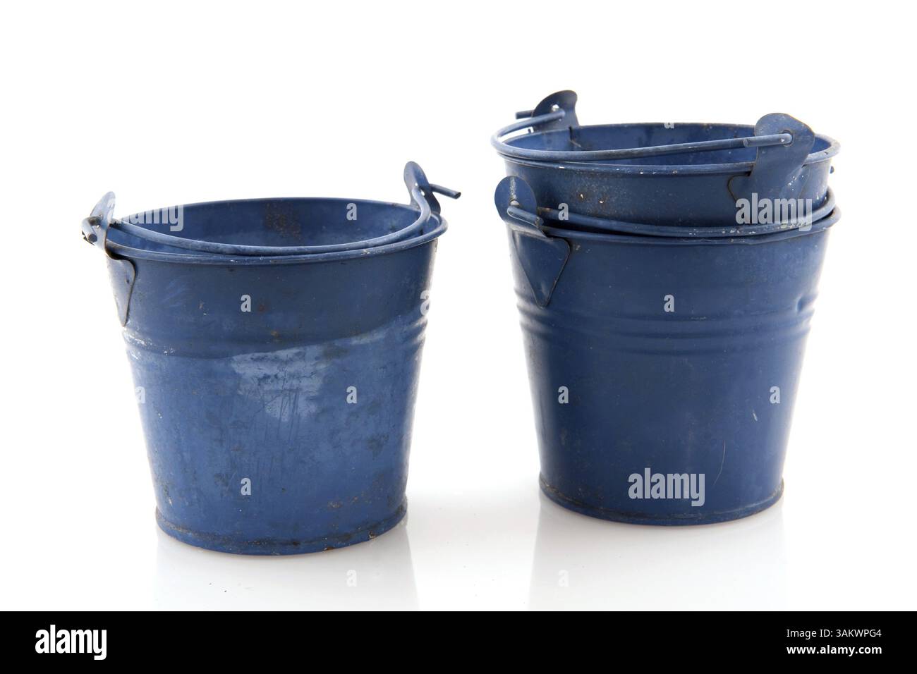 Old buckets photo hi-res stock photography and images - Alamy