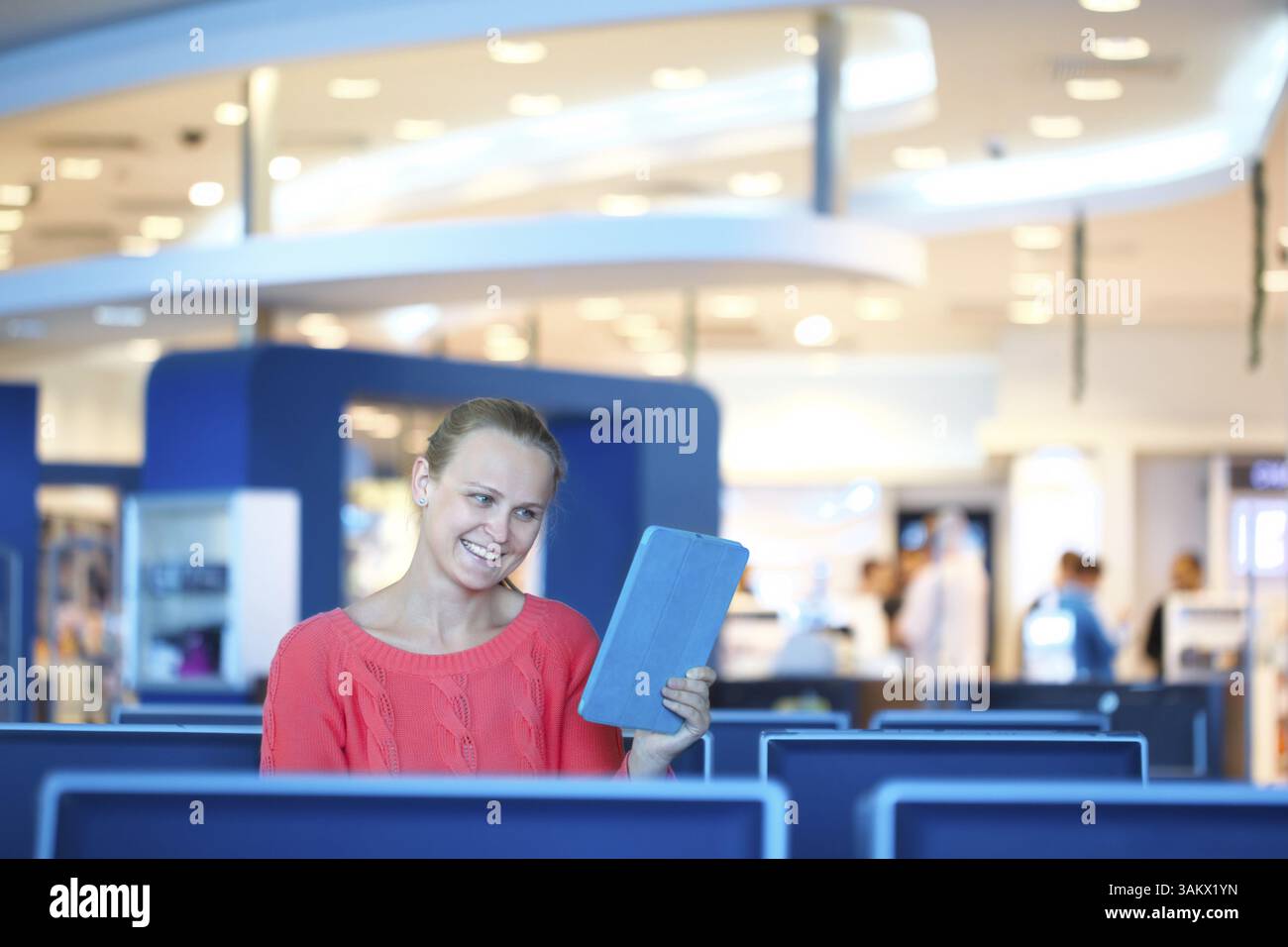 Airport terminal office room hi-res stock photography and images - Alamy