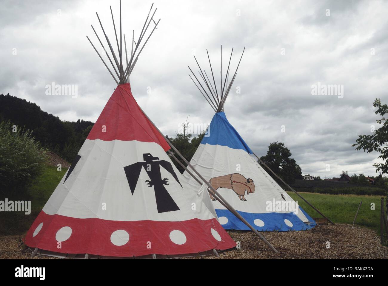 Indian teepee decoration hi-res stock photography and images - Alamy