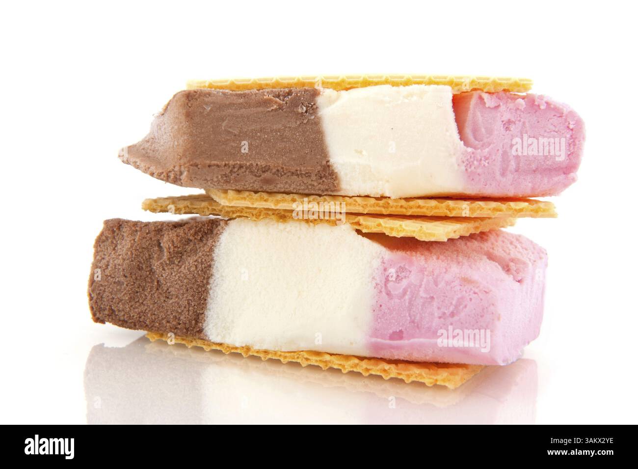 3 ice creams hi-res stock photography and images - Alamy