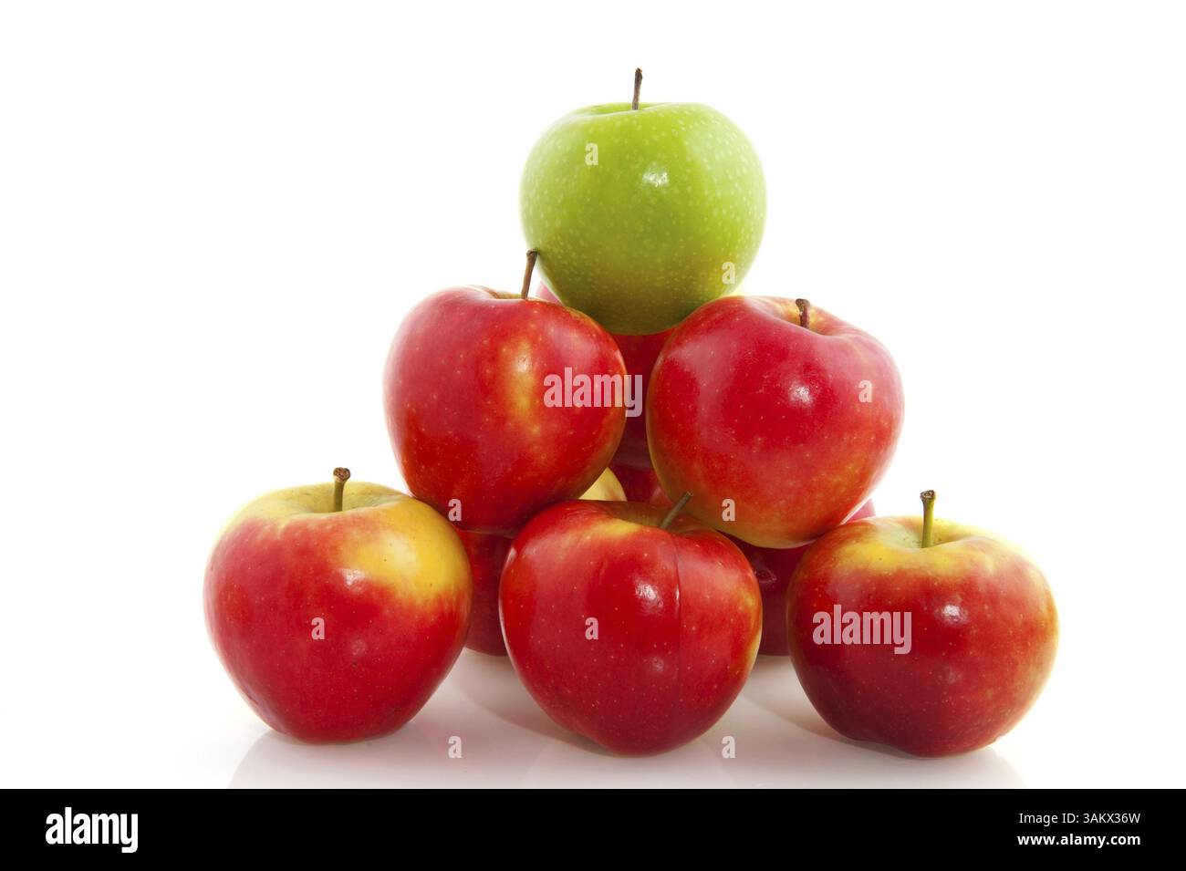 Pile red apples on hi-res stock photography and images - Alamy