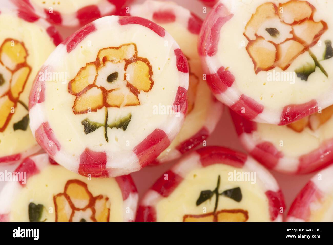 Old fashioned sweets hi-res stock photography and images - Alamy