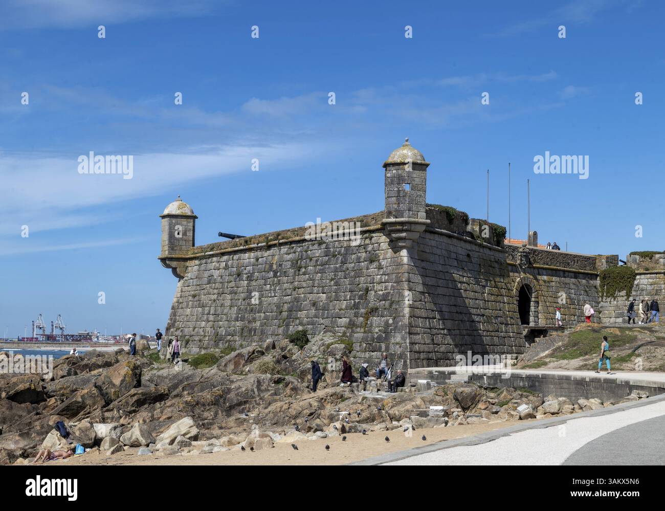 Distrito de foz do douro hi-res stock photography and images - Alamy