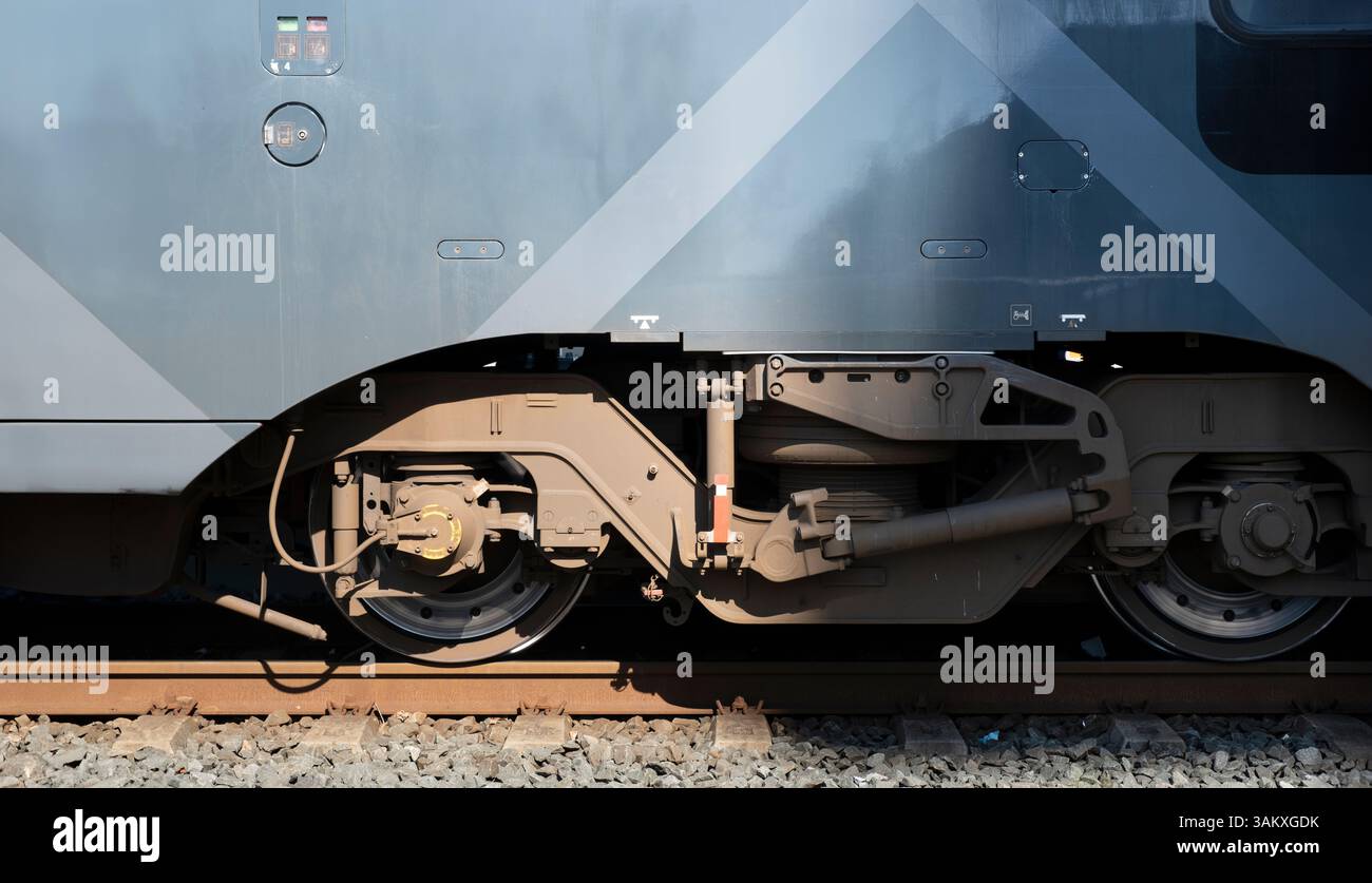 Wheel assembly and undercarriage of a train with wheels on the rail ...