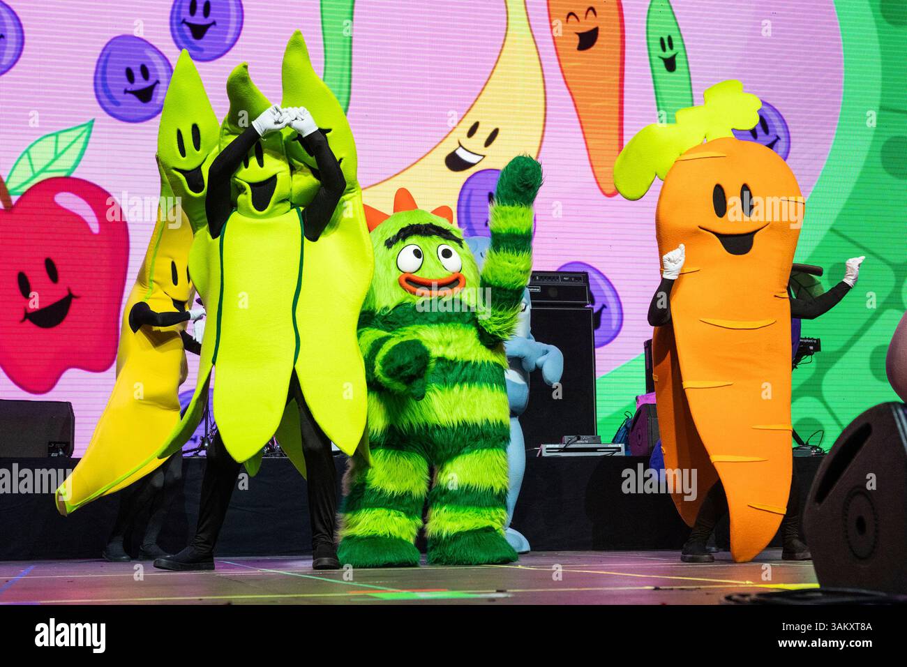 Brobee of Yo Gabba Gabba! performs during the first weekend of the ...