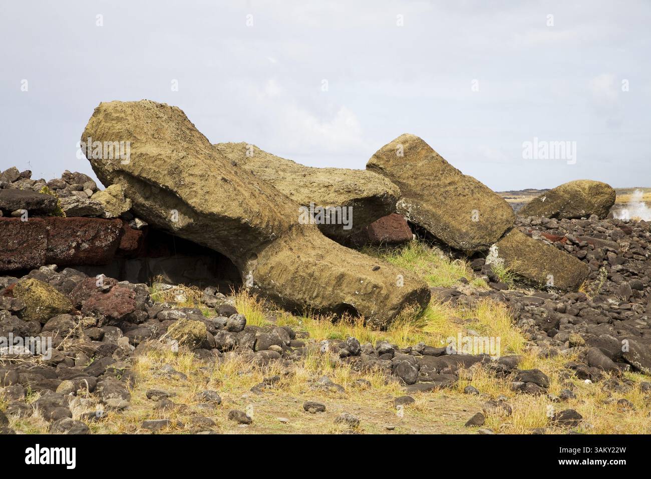 Statues of mysterious figures hi-res stock photography and images - Alamy