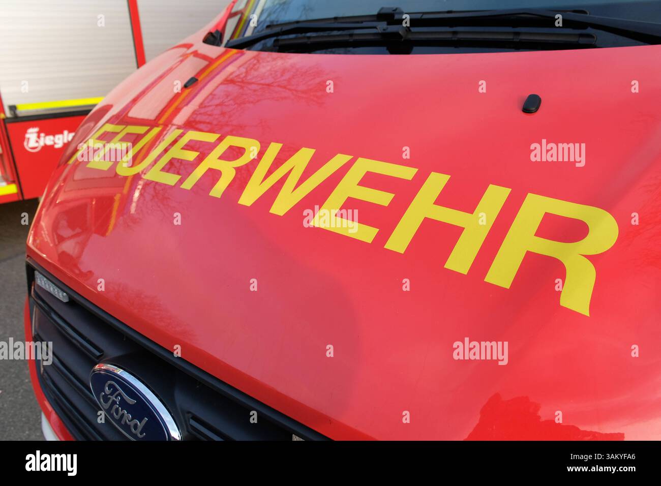 Feuerwehr-Blaulicht Feuerwehr in verschiedenen Bildern und Aktionen in ...