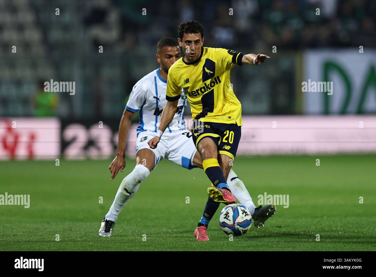 Giuseppe Caso (Modena)Jeremy Toljan (Sassuolo) ; during the Italian ...