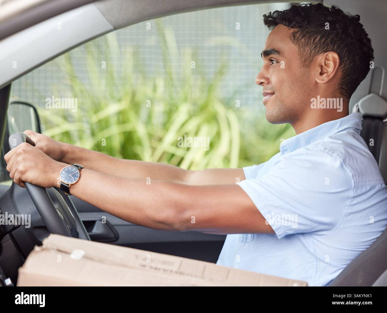 Worker box trailer ready hi-res stock photography and images - Alamy