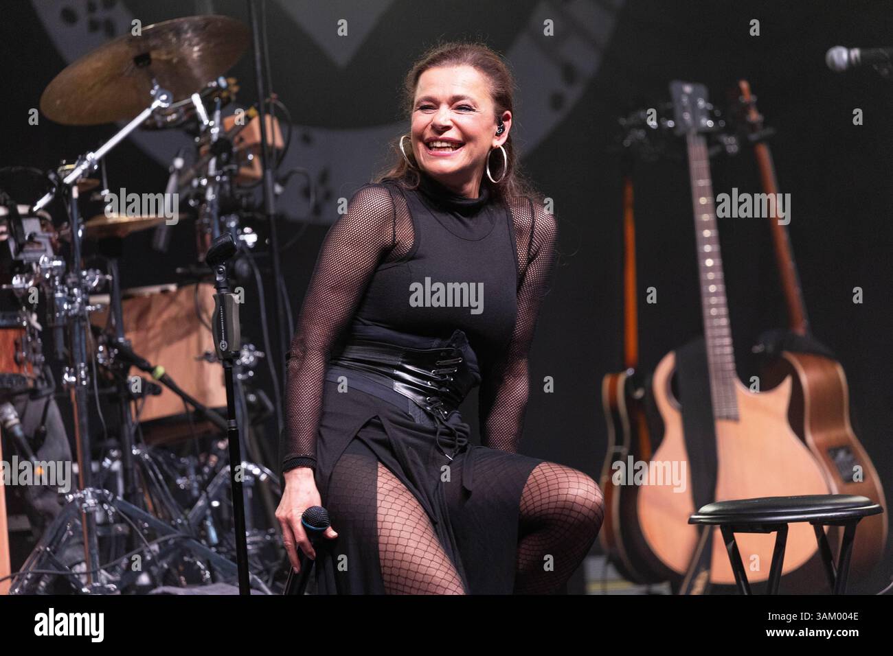 Julia Neigel mit Silly live bei einem Konzert der SILLY ...