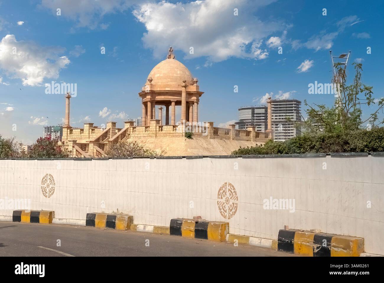 Jehangir Kothari Parade is a promenade Hilltop on the Arabian Sea ...
