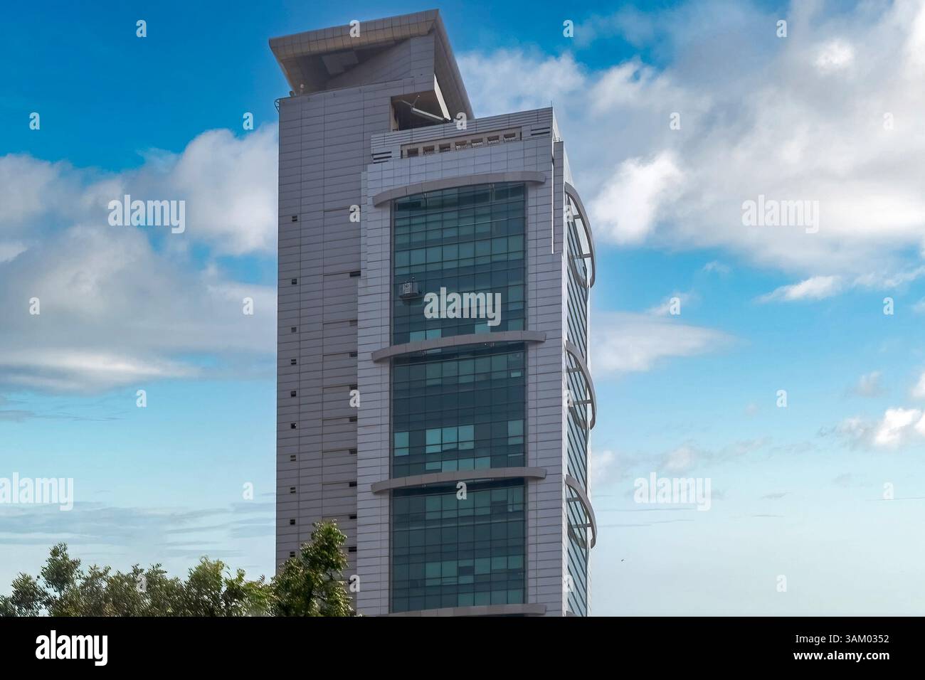 Tallest building in karachi hi-res stock photography and images - Alamy