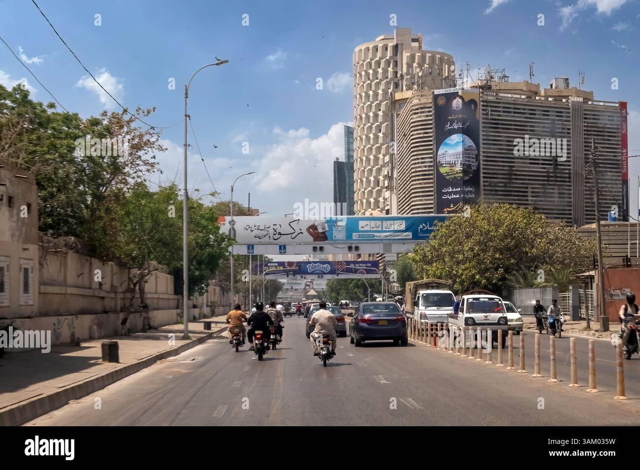 Traffic on I. I. Chundrigar Road, previously known as McLeod Road, Main ...