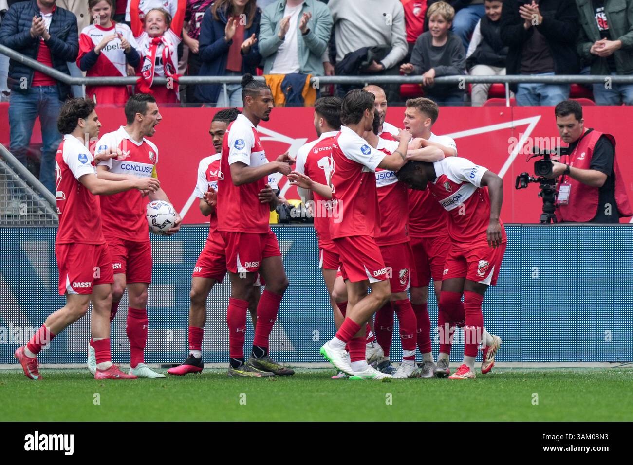 Utrecht, Netherlands. 13th Apr, 2025. UTRECHT, 13-04-2025, Stadium ...