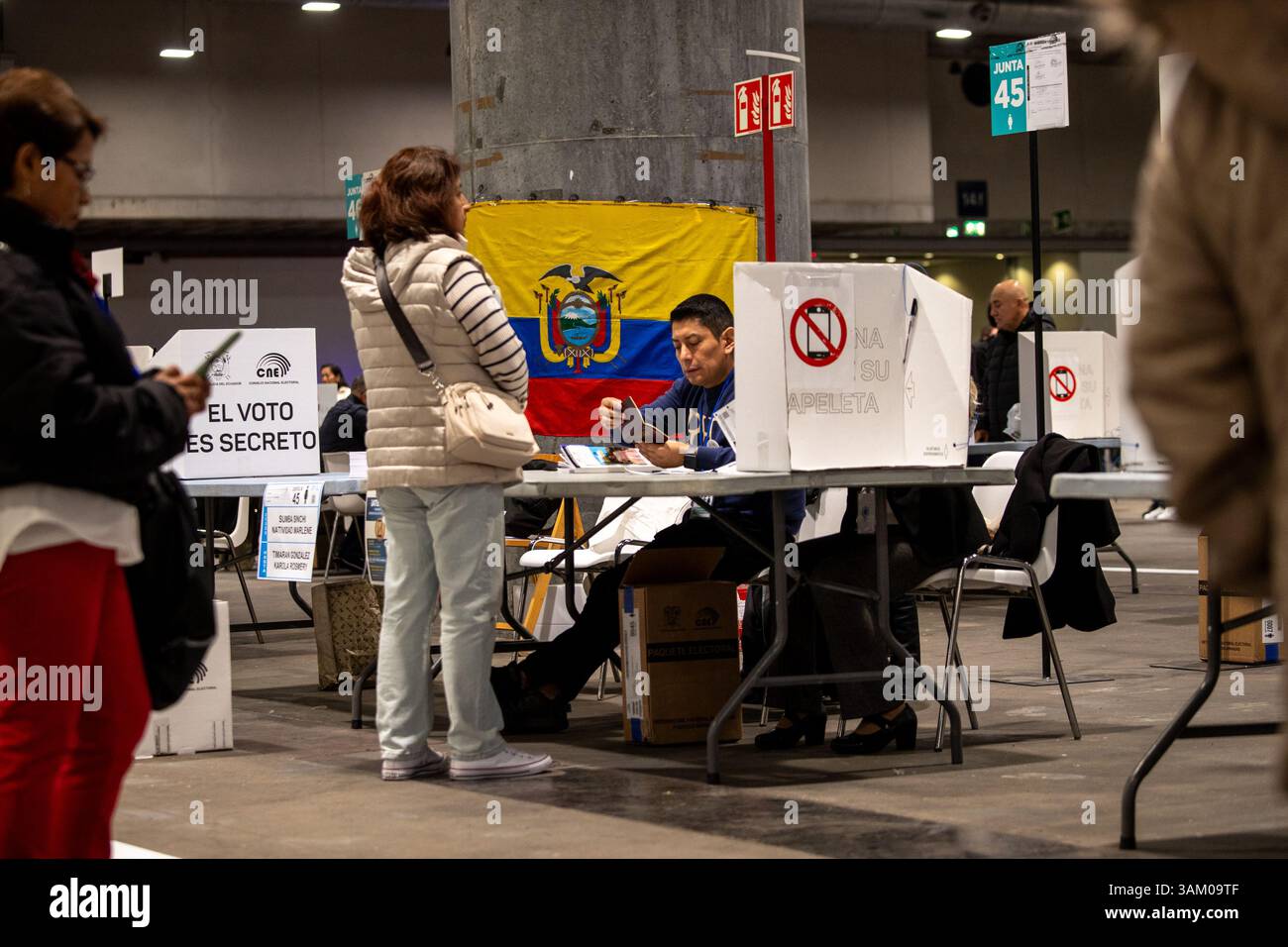 Madrid, Spain. 08th Apr, 2025. An Ecuadorian resident casts her vote ...