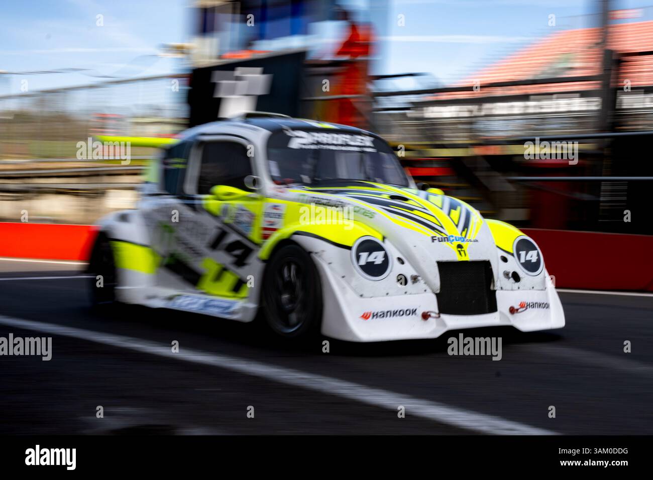 Fun Cup Endurance Race At Brands Hatch 12 April 2025 Stock Photo - Alamy