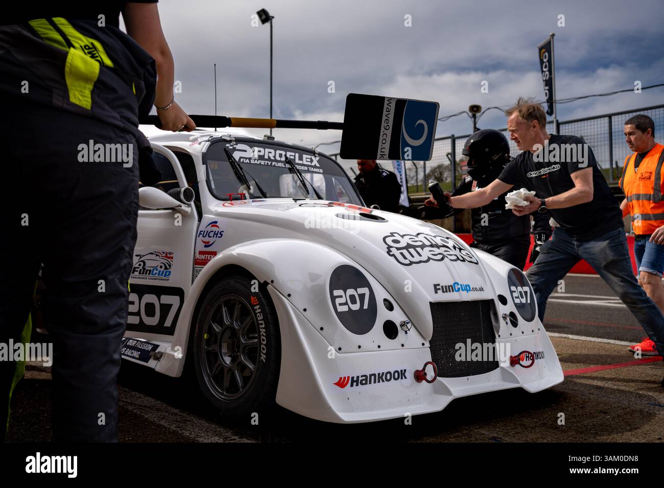 Fun Cup Endurance Race At Brands Hatch 12 April 2025 Stock Photo - Alamy