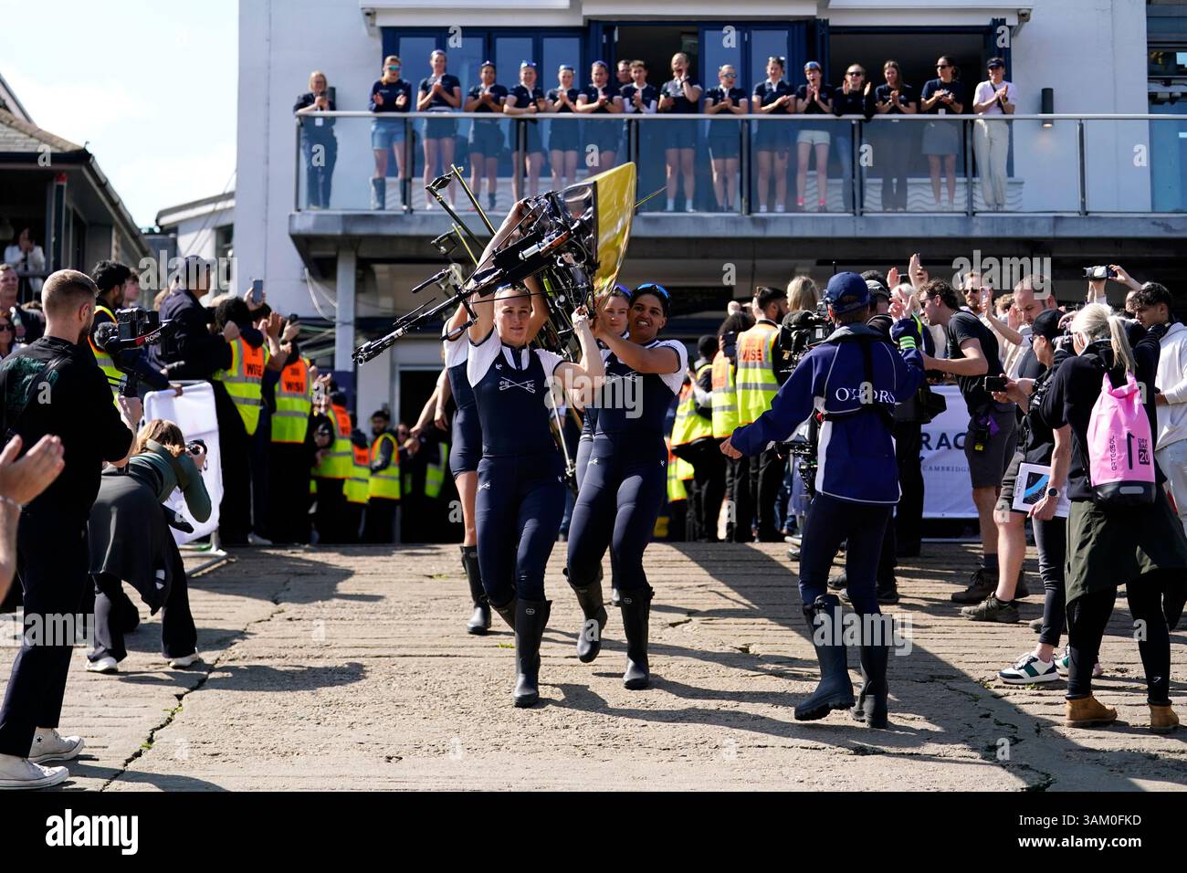 Oxford women's Heidi Long (left), Kyra Delray and team head to the ...
