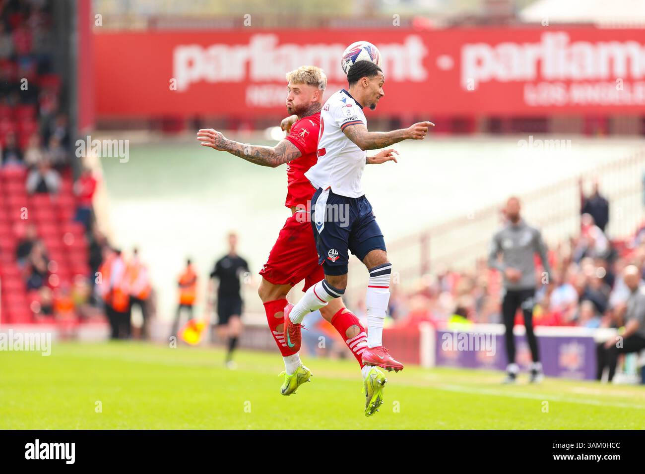 Oakwell Stadium, Barnsley, England - 12th April 2025 Stephen Humphrys ...