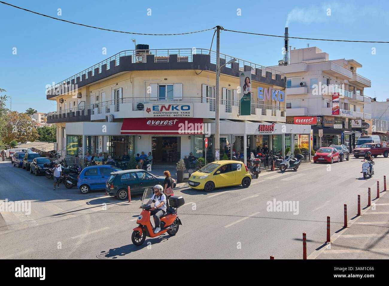 Crete.Greece - april 13, 2025: A picturesque cafe in Heraklion with ...