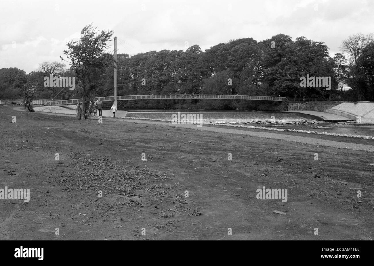 Blackweir suspension bridge and River Taff in the early 1980s ...