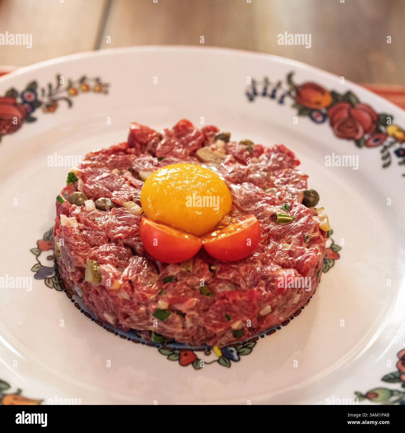 Ground beef in white hi-res stock photography and images - Alamy