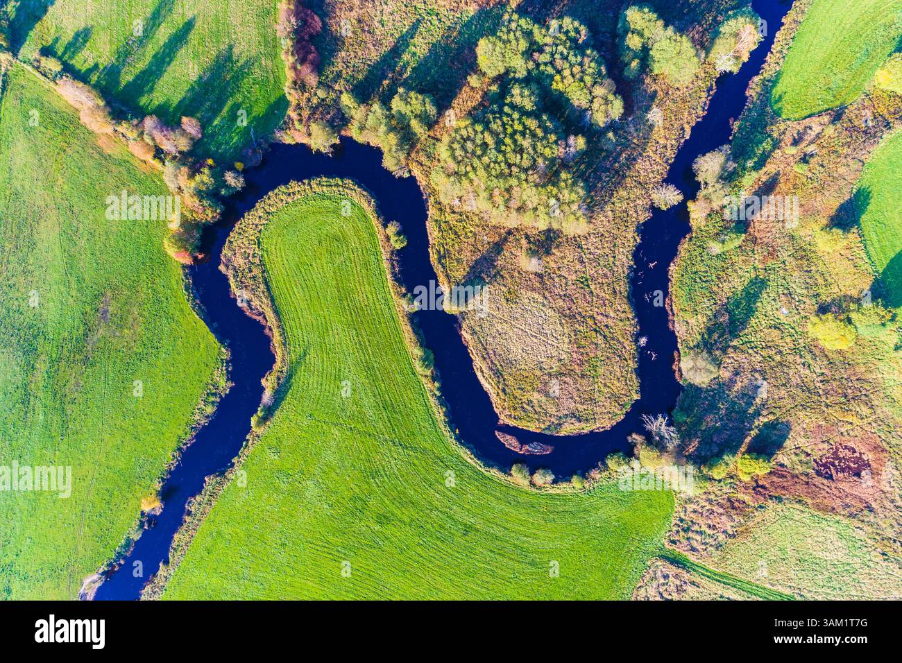 Aerial view meandering river flowing hi-res stock photography and ...
