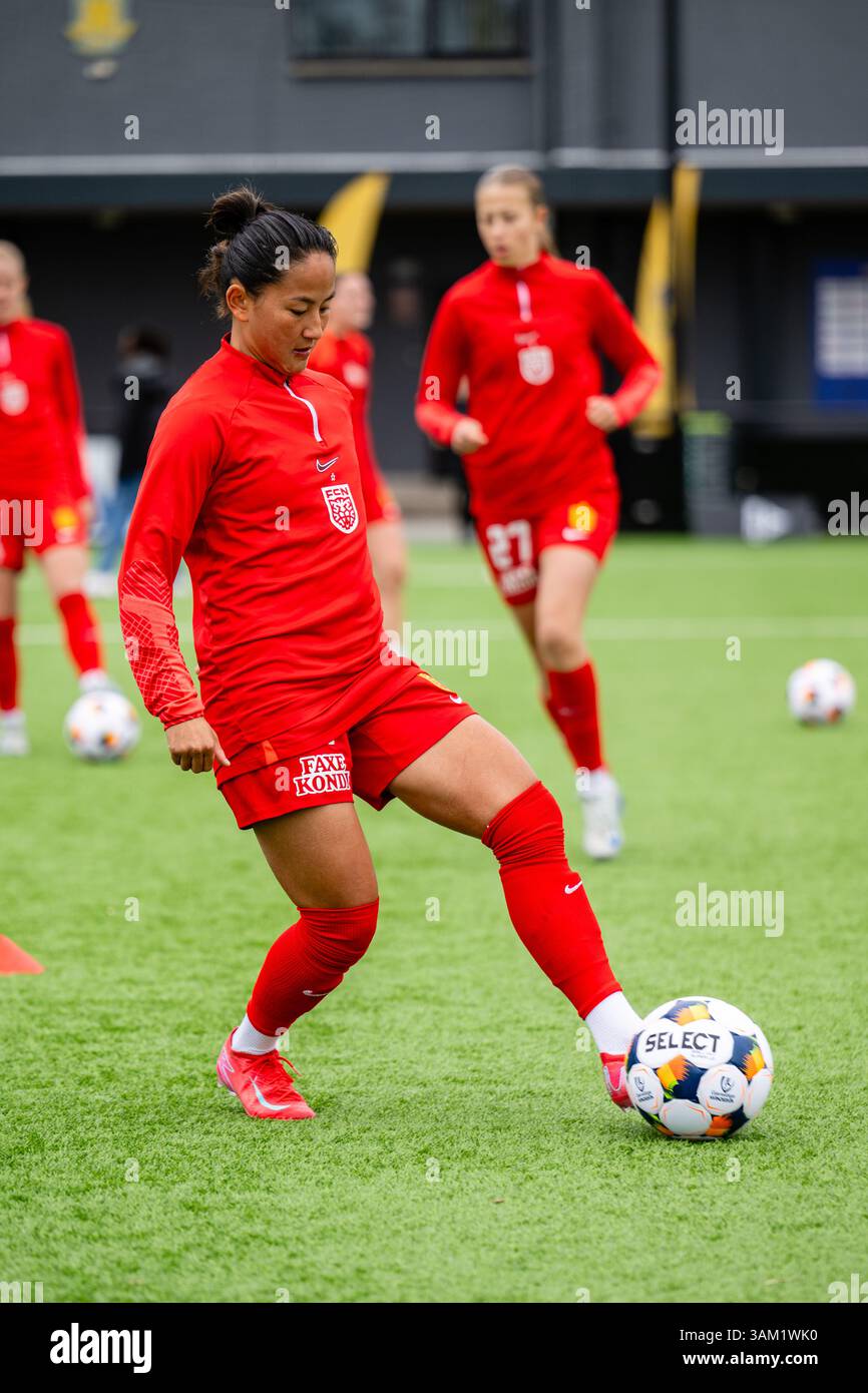 Broendby, Denmark. 12th Apr, 2025. Simone Andersen of FC Nordsjaelland ...
