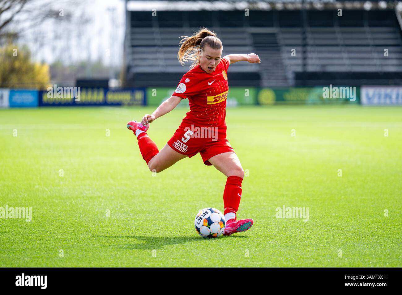Broendby, Denmark. 12th Apr, 2025. Emmi Siren (5) of FC Nordsjaelland ...