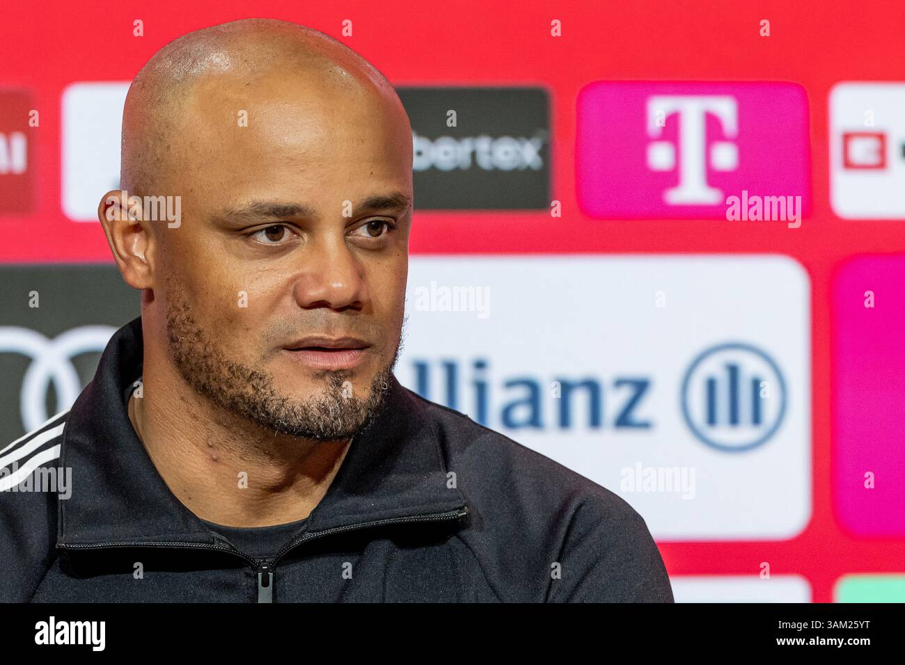 Vincent Kompany (Chef-Trainer, FC Bayern Muenchen) bei der ...