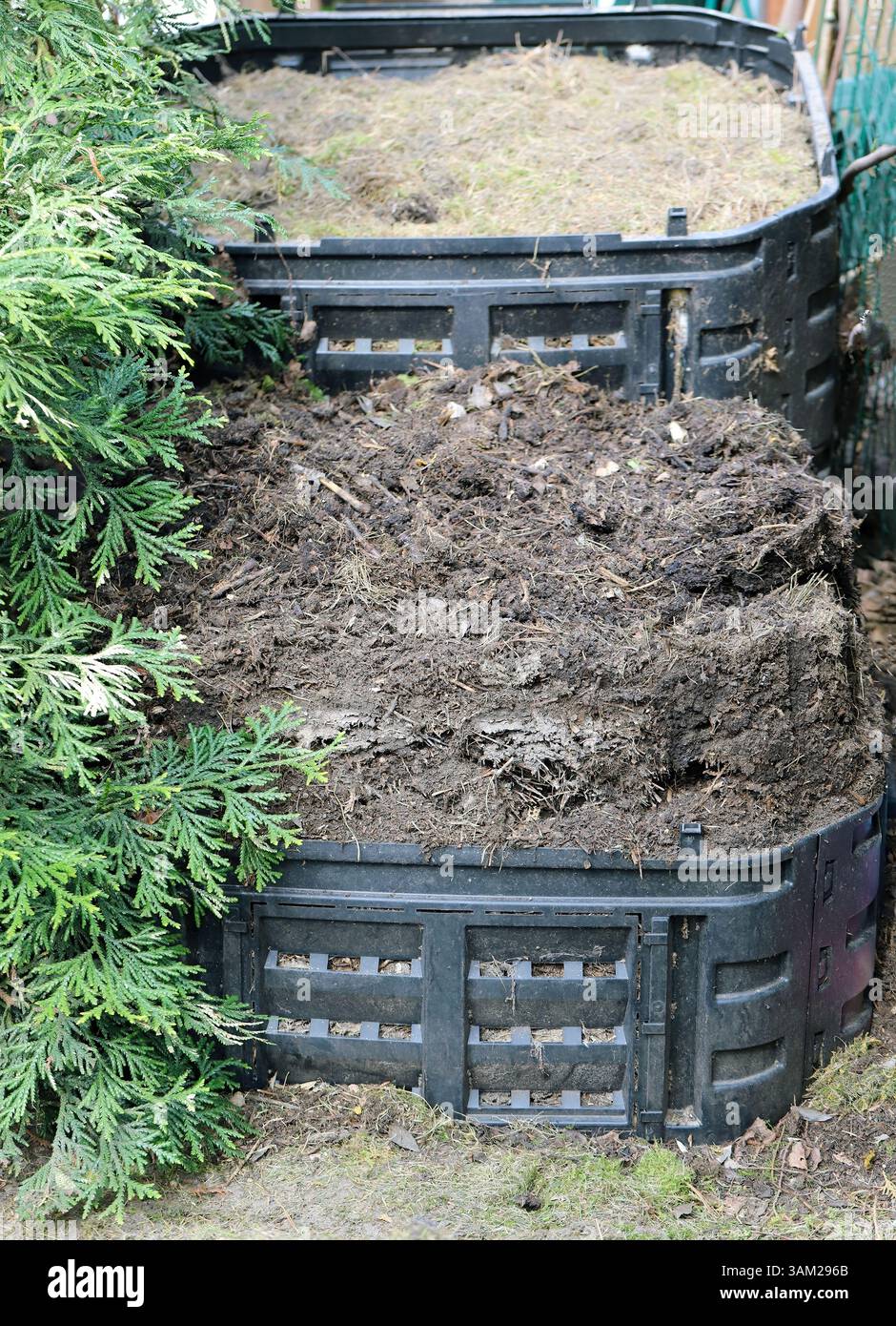 Finished composter hi-res stock photography and images - Alamy