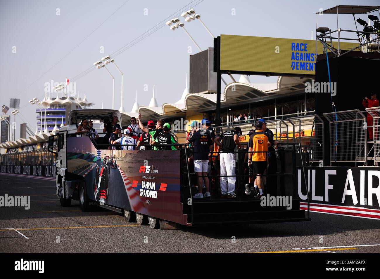 Drivers parade truck with the drivers during the Formula 1 Gulf Bahrain ...