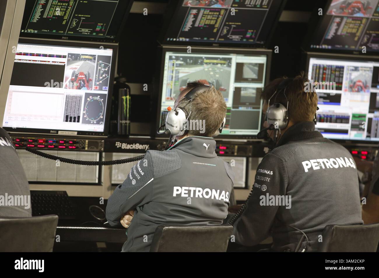 Pit wall formula 1 mercedes hi-res stock photography and images - Alamy