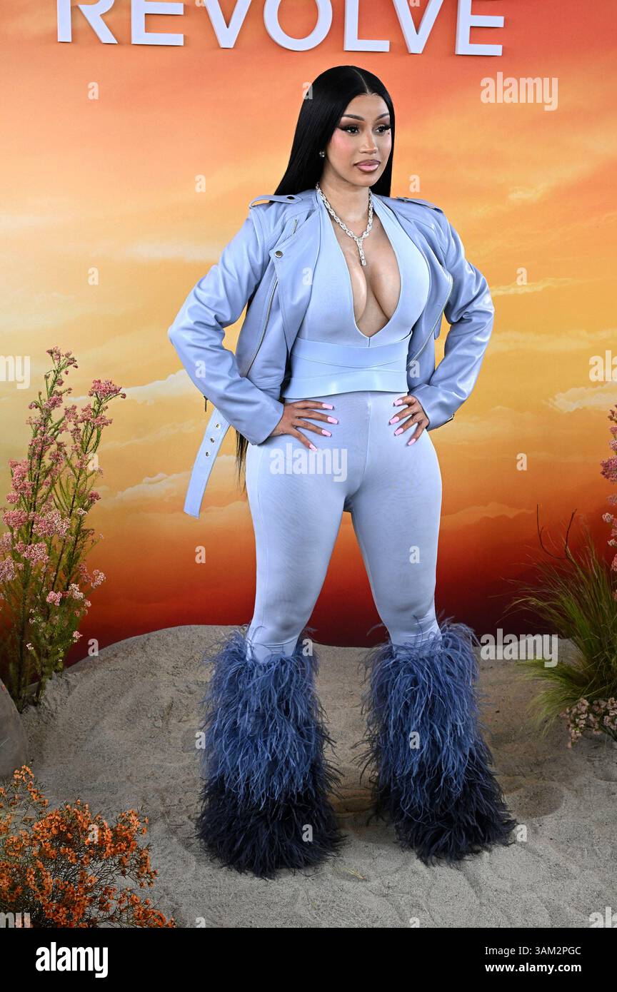 Cardi B beim 8. Revolve Festival 2025 für Fashion, Music und Lifestyle ...