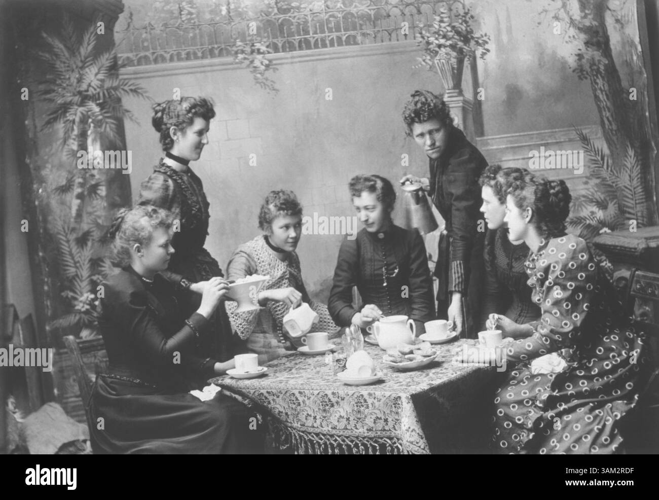 June 1, 1900 - Group of Women at Tea Party, Circa 1900 (Credit Image ...