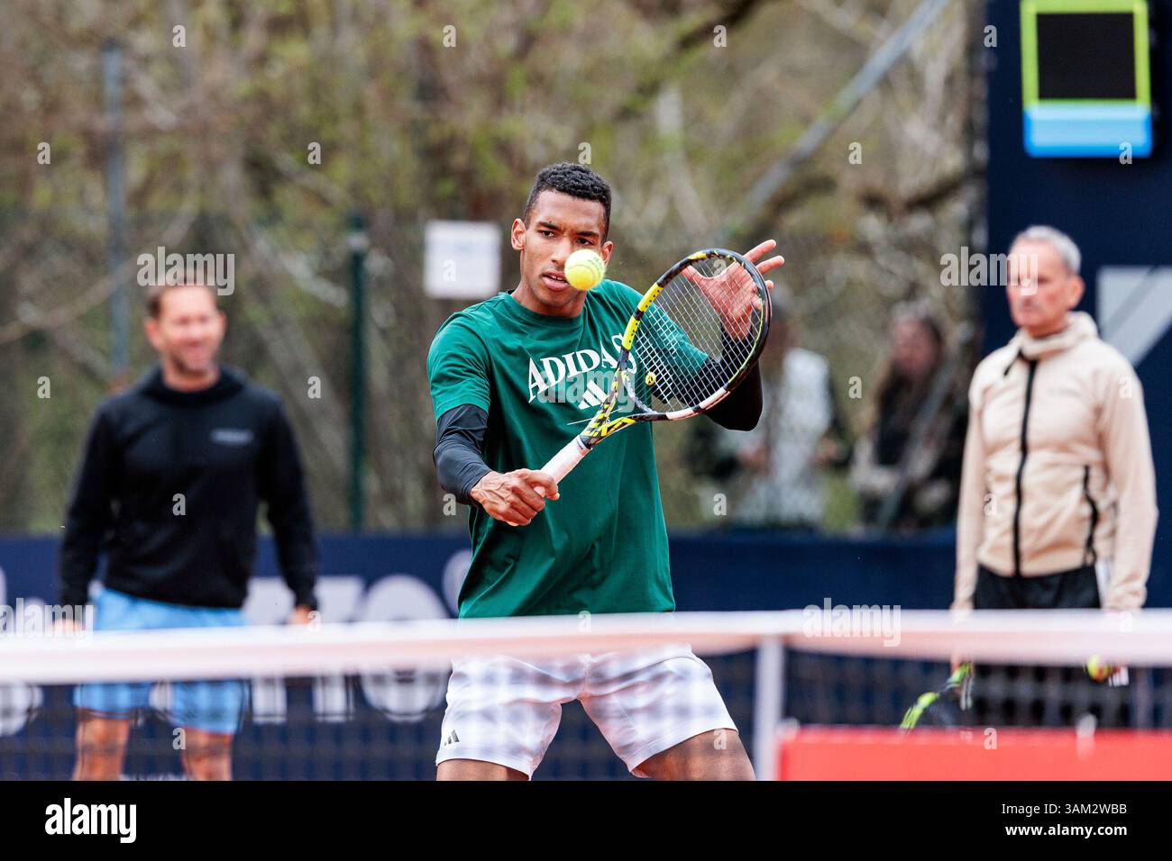 Felix Auger-Aliassime (Kanada) im Training mit Alexander Zverev ...