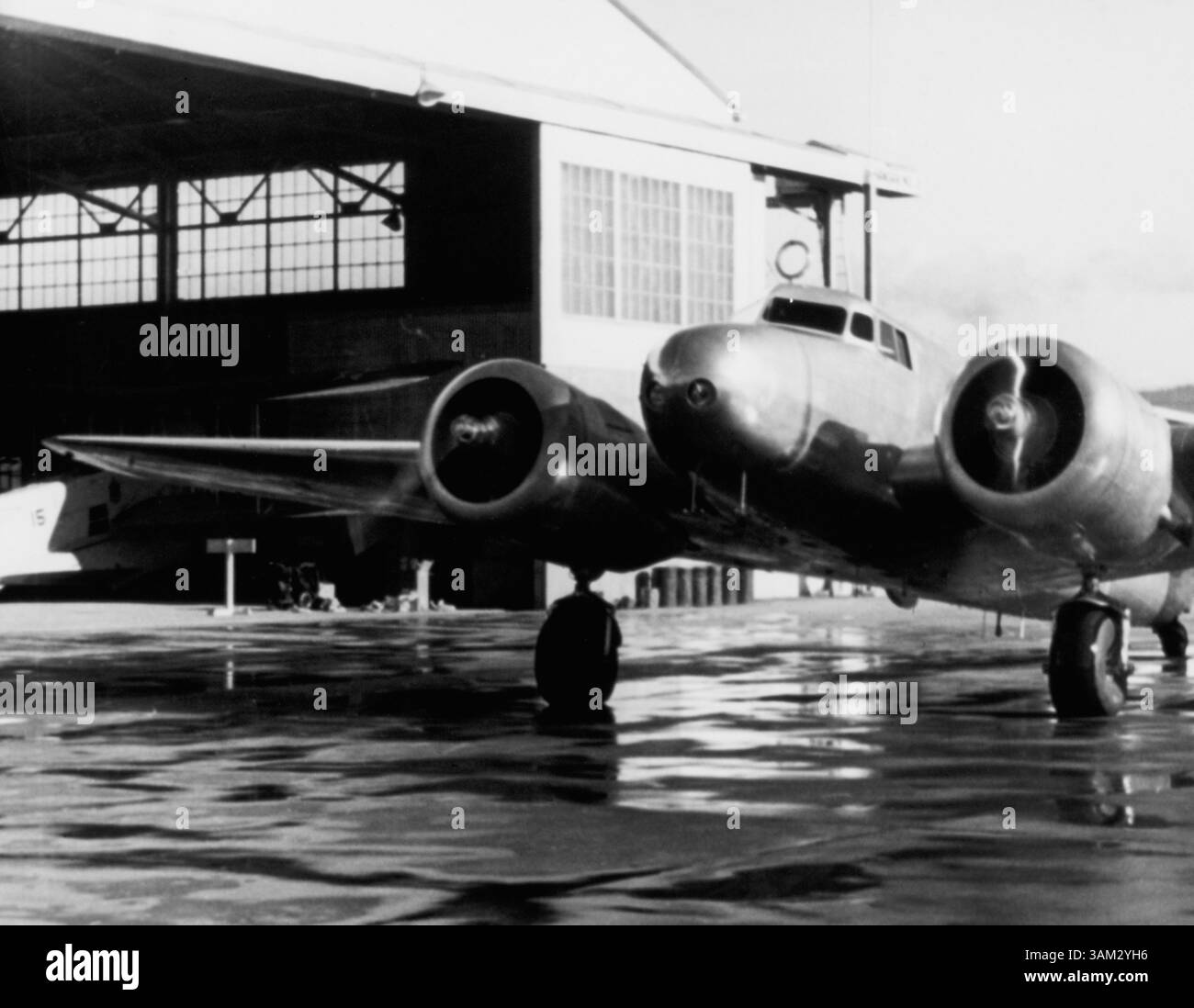 Amelia earhart lockheed electra 10e hi-res stock photography and images ...