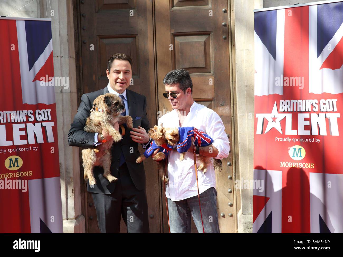 David walliams and simon cowell hi-res stock photography and images - Alamy
