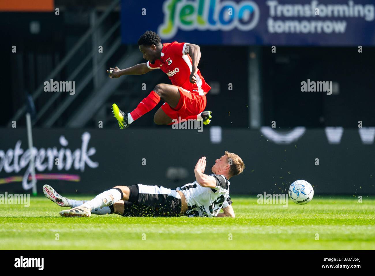 Almelo, Netherlands. 13th Apr, 2025. ALMELO, Stadium Asito, 13-04-2025 ...