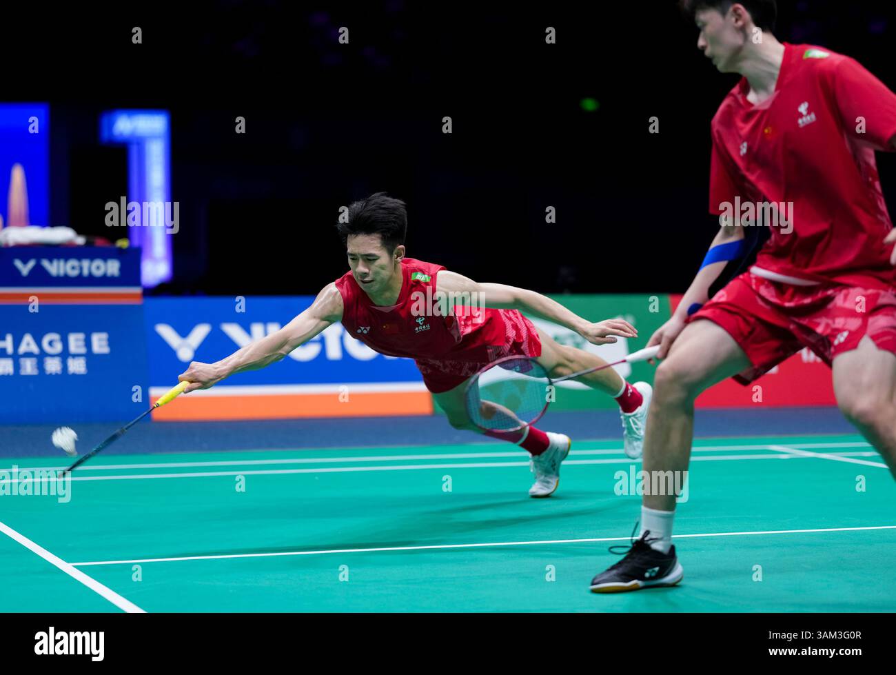 (250413) -- NINGBO, April 13, 2025 (Xinhua) -- Chen Boyang/Liu Yi (L ...