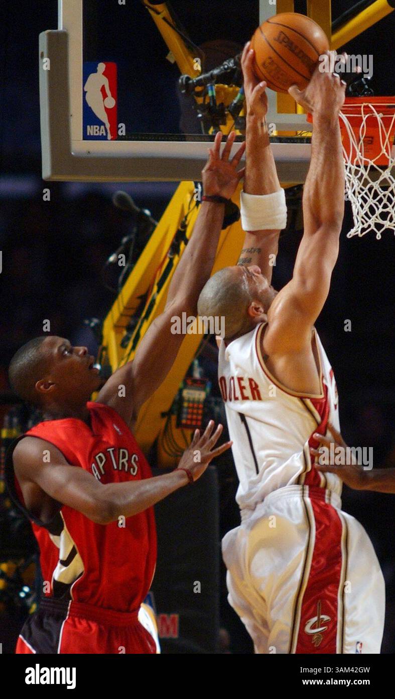 2004 rookie challenge nba all star hi-res stock photography and images ...