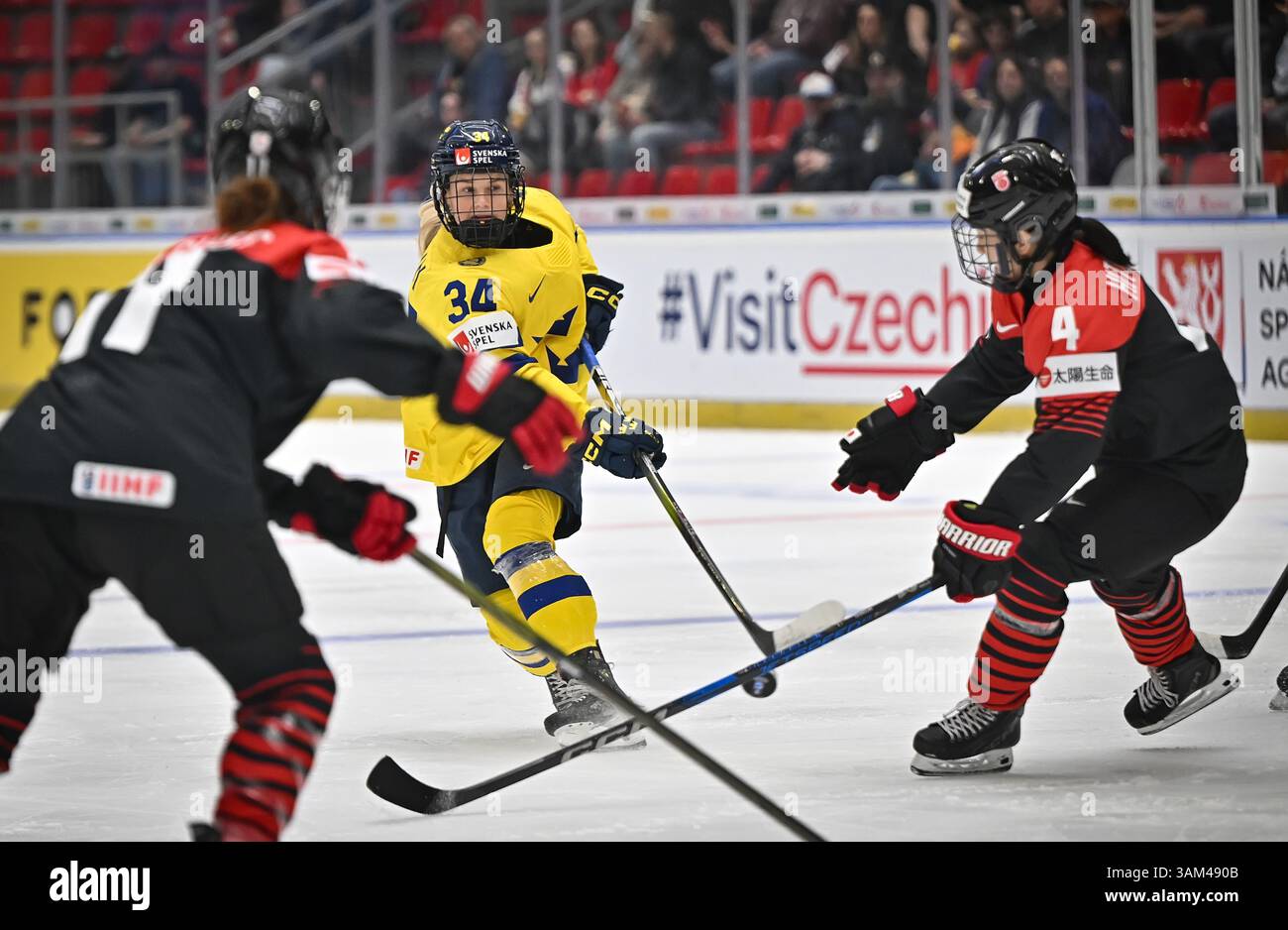 L-R Akane Shiga (JPN), Mira Hallin (SWE) and Ayaka Hitosato (JPN) in ...